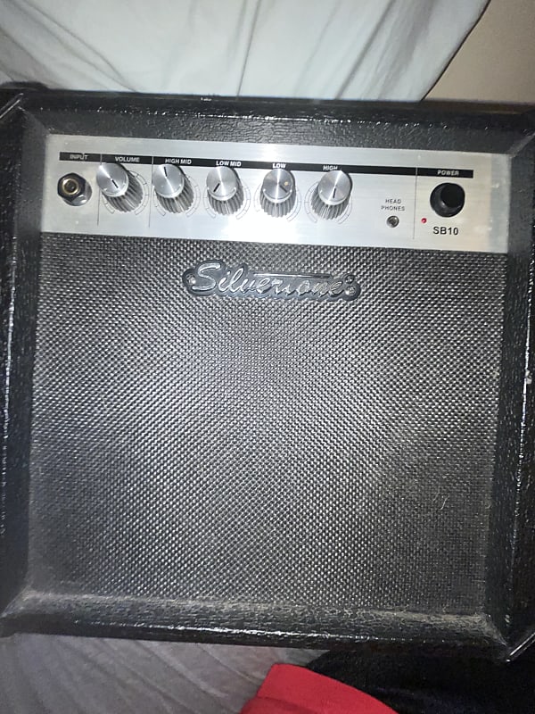 Silvertone SB10 Black | Reverb