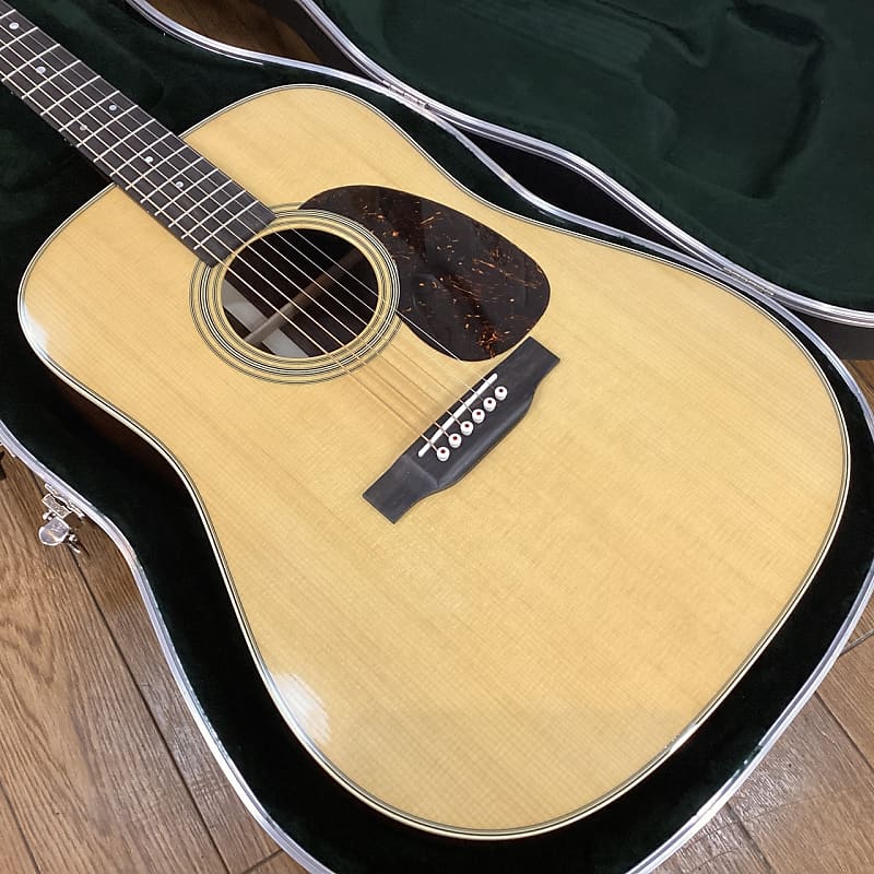 Martin D-28 Standard | Reverb