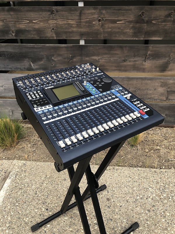 Yamaha 01V96 Version 2 Digital Mixing Console - pre-owned | Reverb