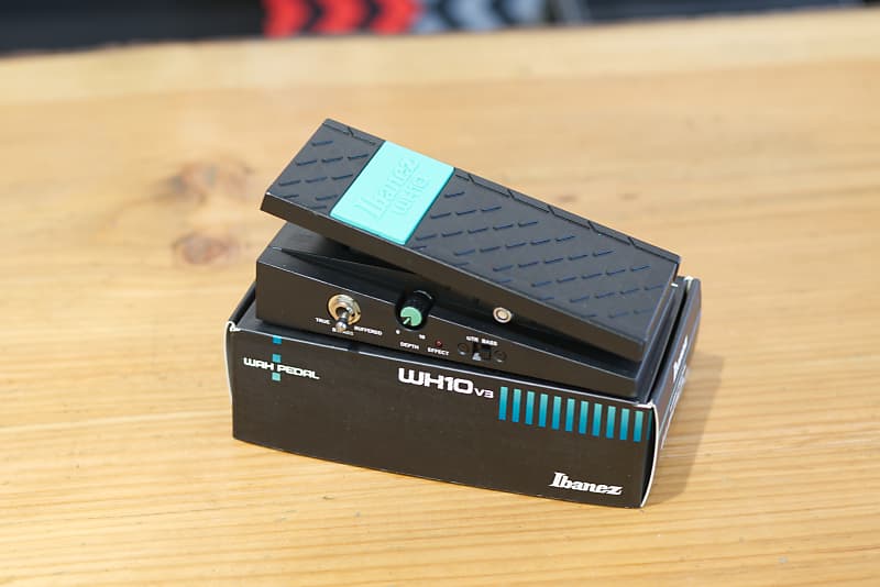 Ibanez WH10 v3 wah pedal 2023 - black and green | Reverb UK