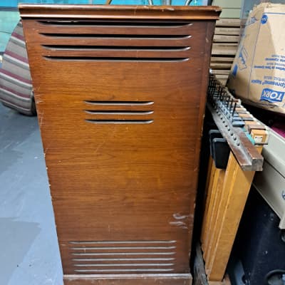 Leslie 710 1975 - stained brown | Reverb