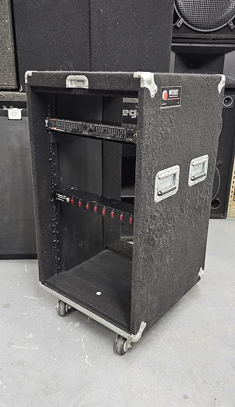 Odyssey CRP18W Pro 18U Carpet Amp Rack Case DJ Equipment Case | Reverb