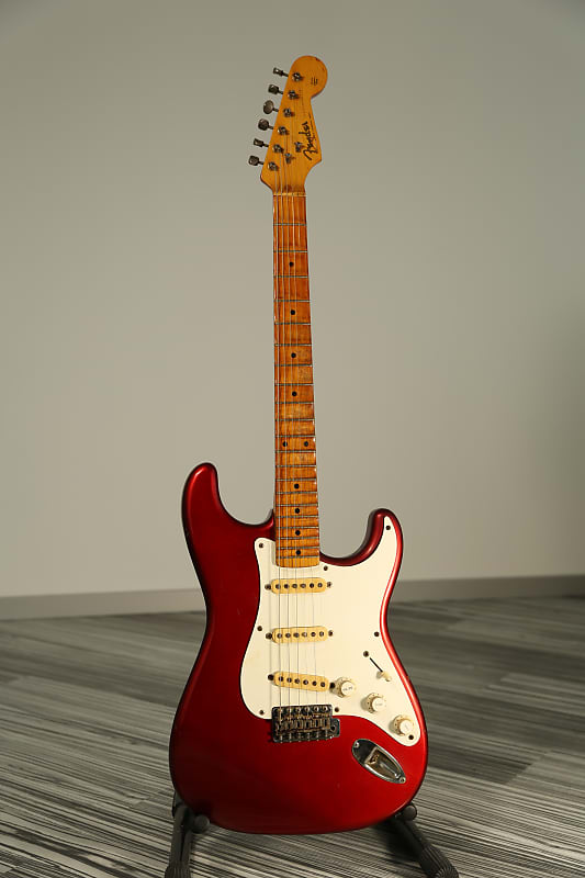 1982 Fender JV stratocaster MIJ Japan - candy apple | Reverb Canada