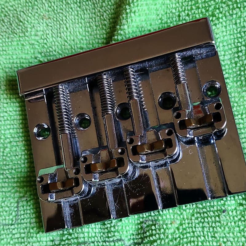 Hipshot KickAss High-mass Bass Bridge for 5-bolt Fender - | Reverb