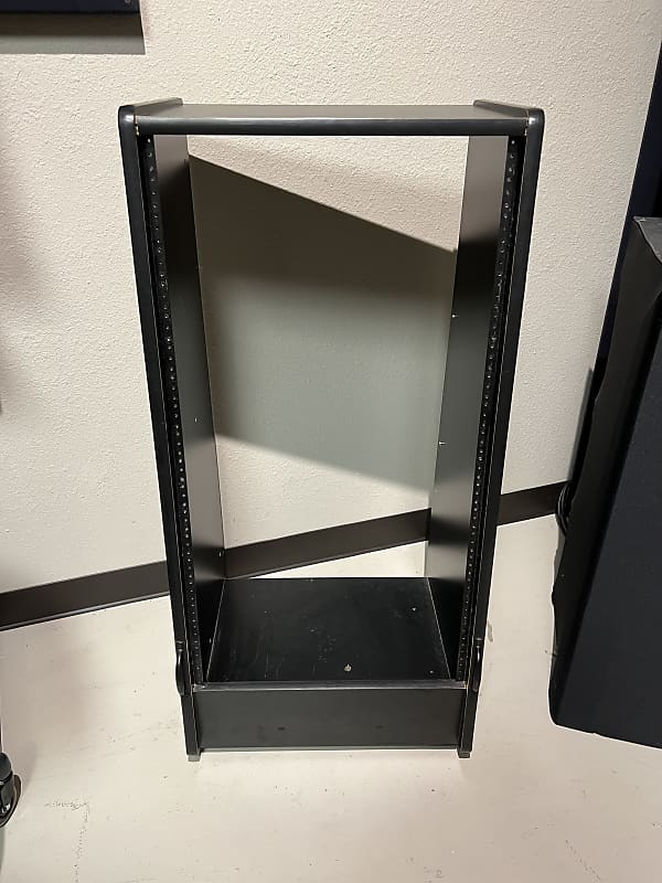 Omnirax 20RU Rolling Rack - Black | Reverb