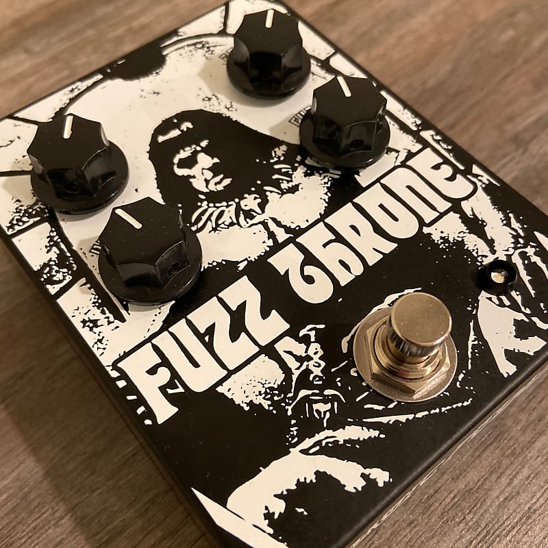 Magic Pedals Fuzz Throne (2022) (Dunwich Design) | Reverb
