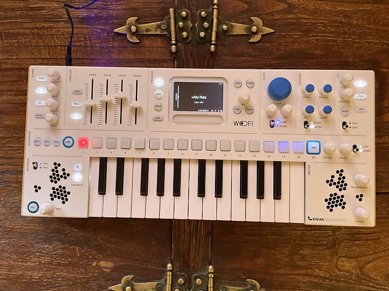 Kiviak Instruments WoFi Cloud Sampler Keyboard Synthesizer | Reverb