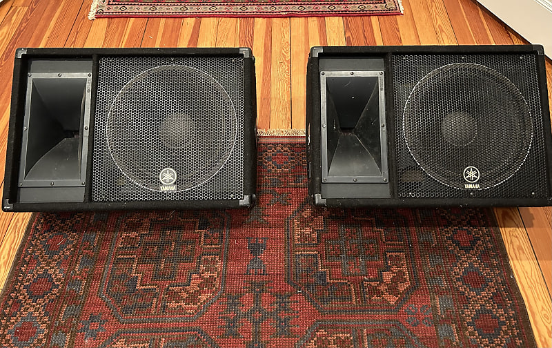 Pair (2) Yamaha Club V Series SM15V 2003 - Present - Black | Reverb