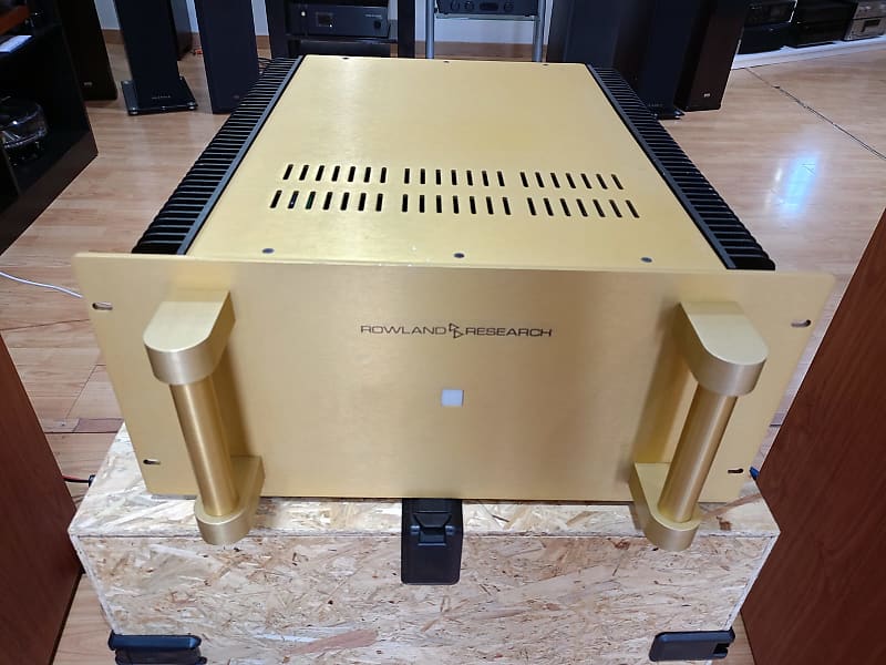 JEFF ROWLAND RESEARCH MODEL 5 - Gold | Reverb Canada