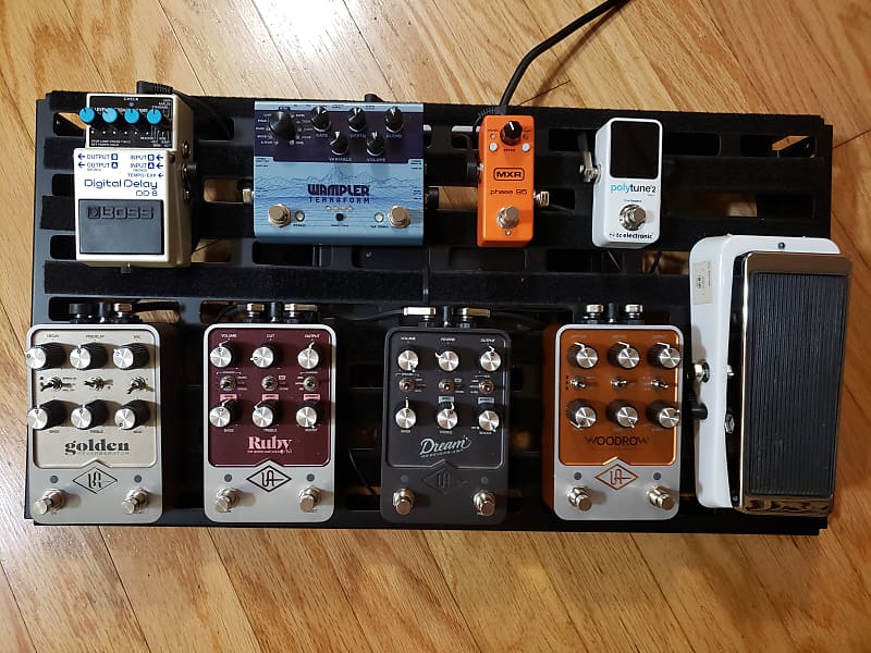 Loaded Pedalboard Rockboard Quad 4.2 | Reverb