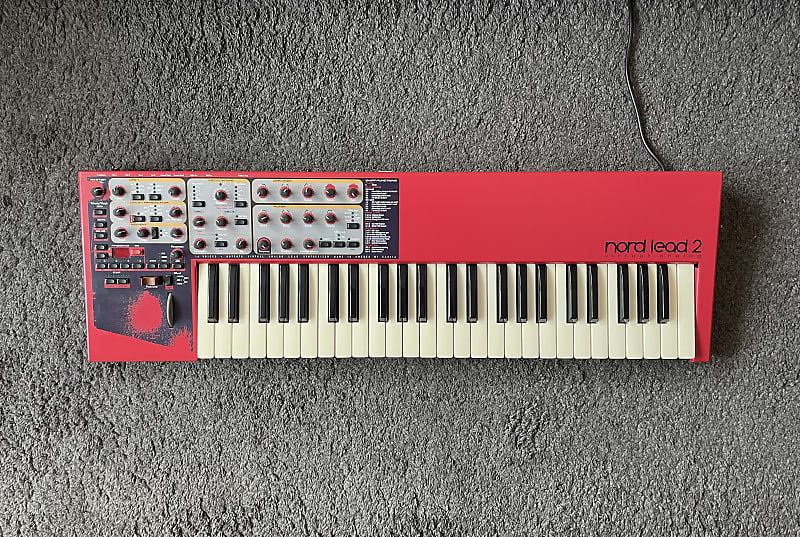 Nord Lead 2 49-Key 12-Voice Polyphonic Synthesizer 1997 - | Reverb