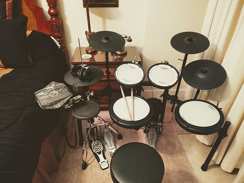 Roland TD 17 drum Kit with Hardware | Reverb