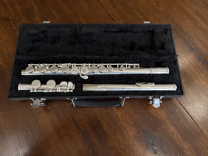 Bundy Student Flute 2017 - Silver | Reverb