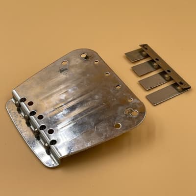 1966 Fender Mustang Bass Bridge Plate Assembly with | Reverb France