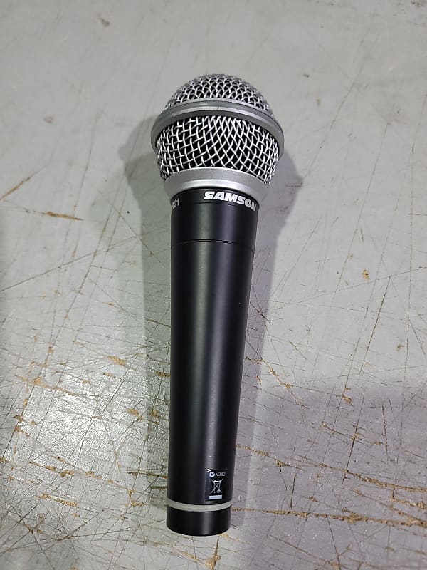 Samson R21 Dynamic Microphone | Reverb