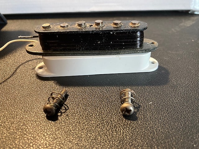 Fender Stratocaster Pickup - Bridge Grey bobbin vintage | Reverb