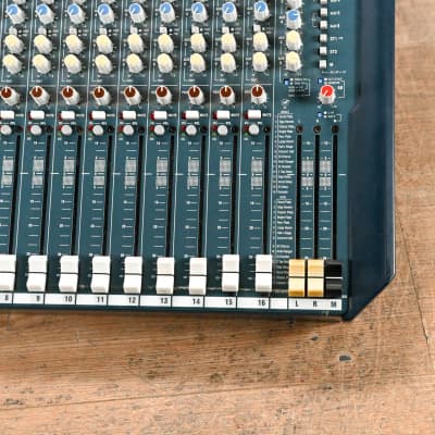 Allen & Heath MixWizard WZ3 16:2 16-Channel Analog Mixer | Reverb