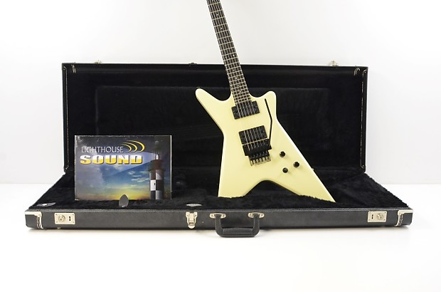 Carvin V220 Tremolo Electric Guitar - White w/ OHSC V220T | Reverb
