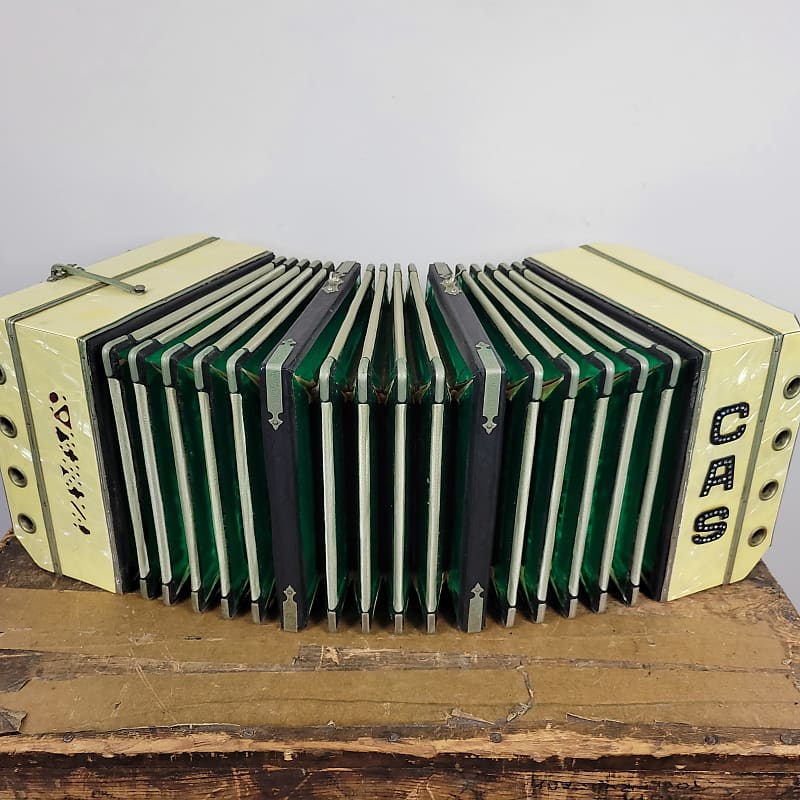 Unknown Button Box Concertina With OHSC | Reverb