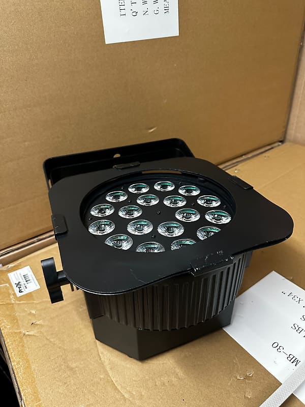 ADJ 18P Hex Metal Par - 18x 12-Watt (RGBAW + UV) 6-IN-1 HEX | Reverb