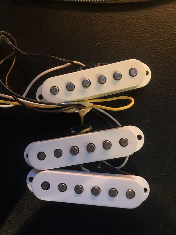 Fender Stratocaster single coil set 2006 w/ Fender bridge, | Reverb