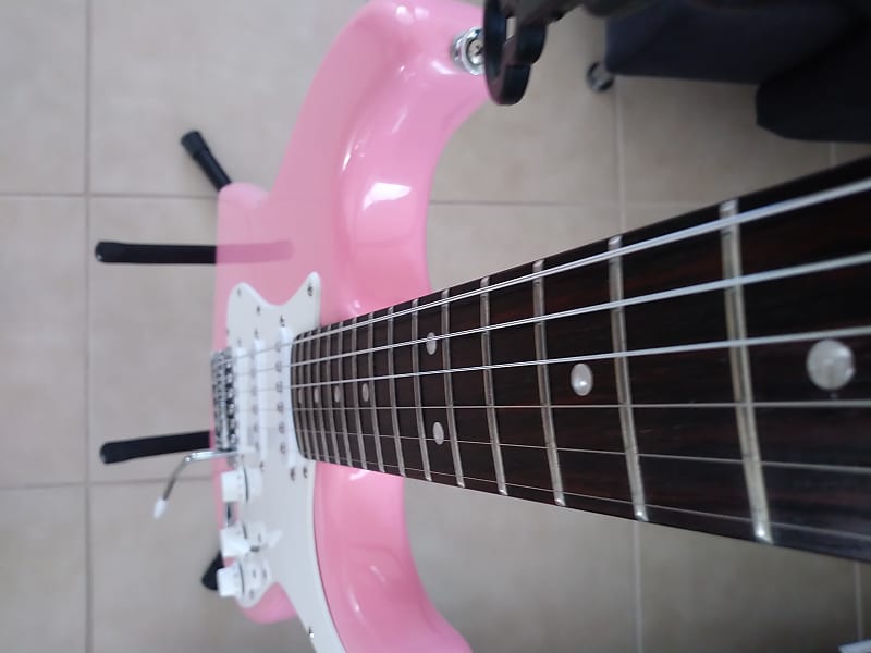 Squier Bullet Stratocaster SSS Pink | Reverb Squier Bullet Stratocaster SSS Pink | Reverb
