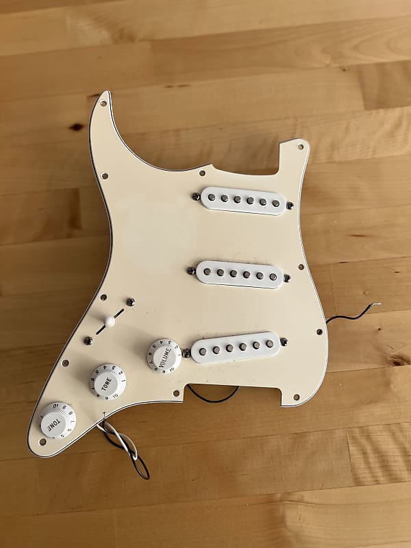 Loaded Pickguard for Fender Stratocaster (left handed) | Reverb