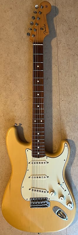 Premium `60s style Pine Body S-Type – super light with | Reverb UK