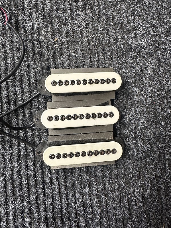 Carvin Single coil Pickups | Reverb