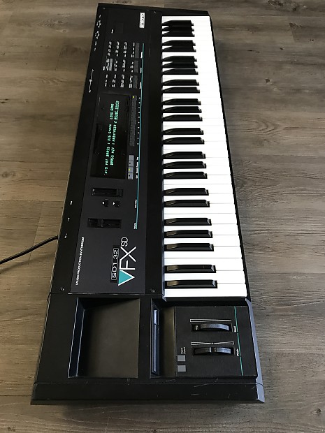 Ensoniq SD1-32 VFX-SD 1990 | Reverb