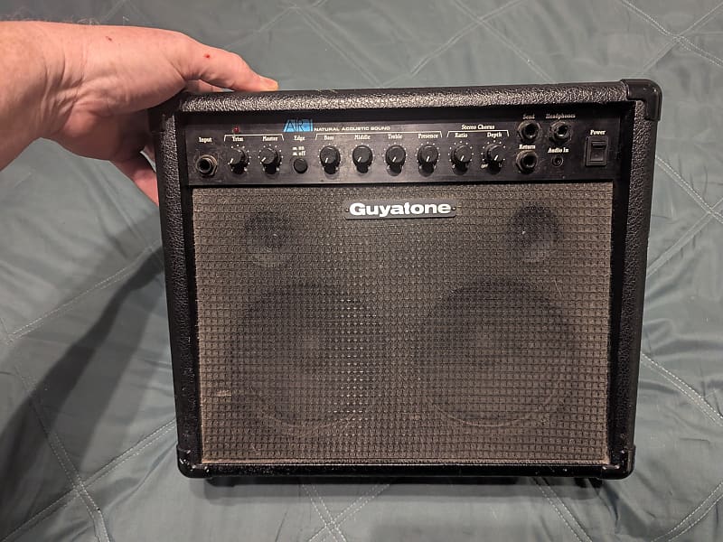 Guyatone AIR 1 Stereo Chorus & Natural Acoustic Sound | Reverb