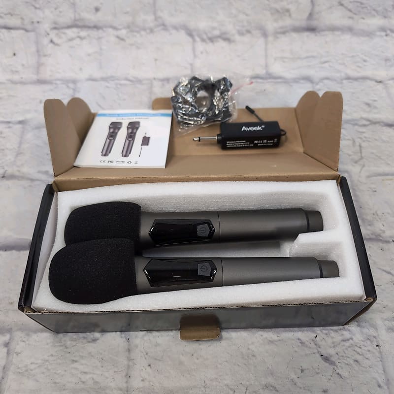 Aveek Dual Handheld Wireless Microphone Set | Reverb