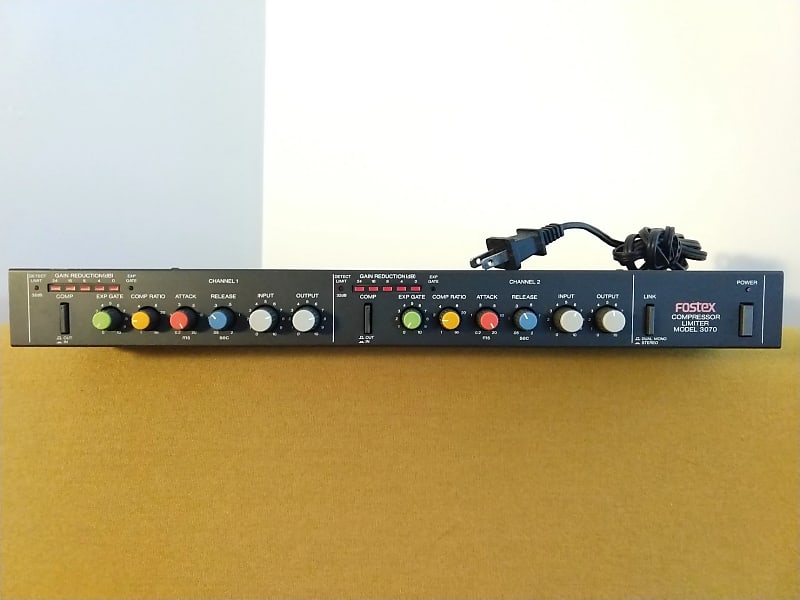 Fostex 3070 Stereo Compressor | Reverb