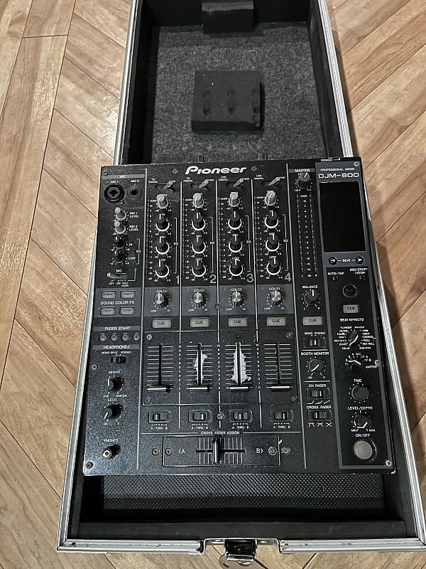 Pioneer DJM-800 | Reverb