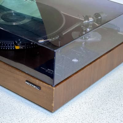 Rotel RP-3000 w/ Walnut Base (1977 Vintage Japanese) | Reverb