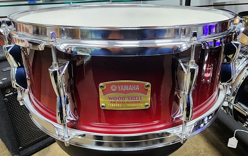 Yamaha 14x5.5 Wood Shell Snare - Dark red finish - Superb | Reverb