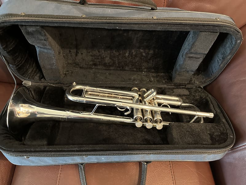 Getzen Eterna 700 Bb Trumpet SN P17117 (Silver plated) | Reverb