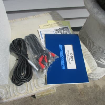 Audio Control C-101 Series II Octave Equalizer Spectrum | Reverb