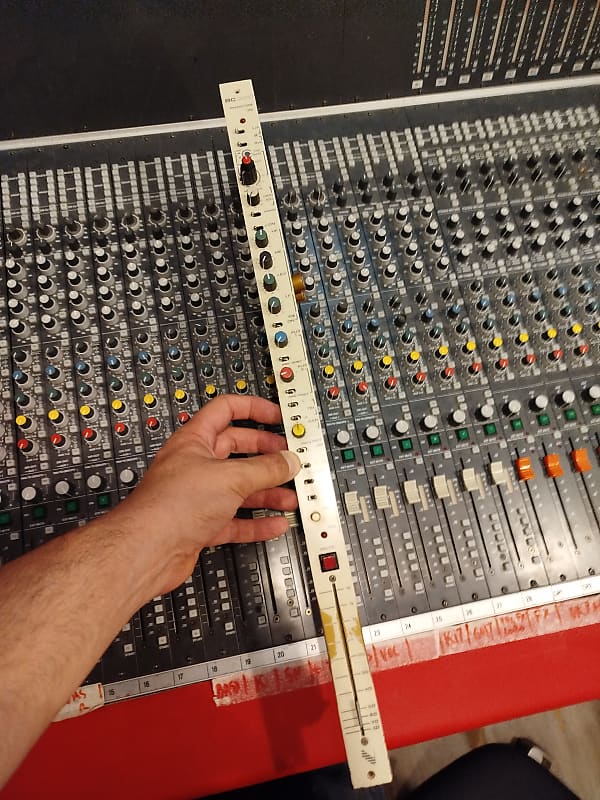 AEQ BC 2010 | Reverb