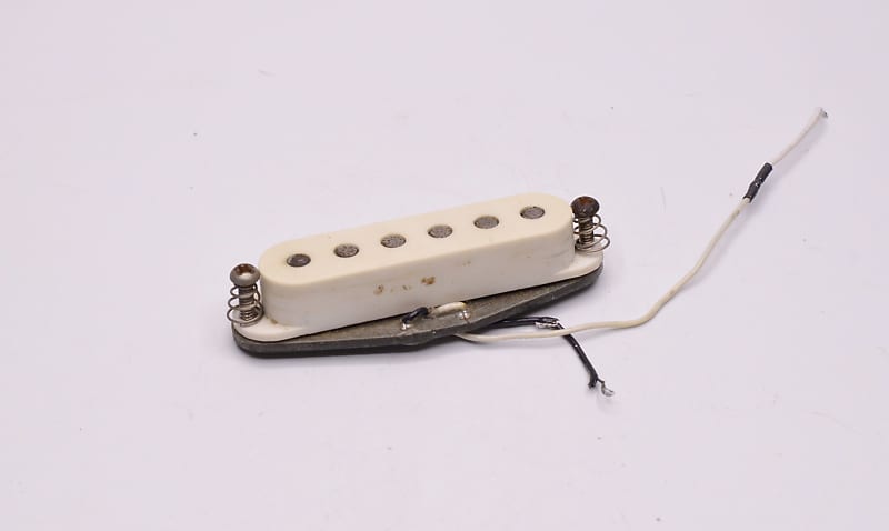 1975 Vintage Fender Stratocaster Gray-Bottom Flat-Pole | Reverb