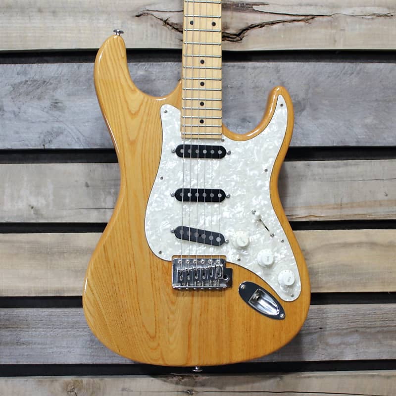 Vintage (90s) Samick SSM1-NS Strat Style Solid Body Electric | Reverb