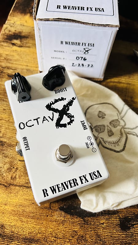 R. Weaver FX Octav8 Octave Pedal | Reverb