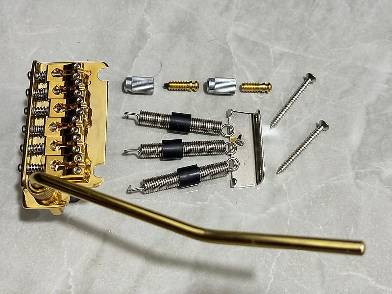 GOTOH Tremolo Guitar 6 String T1502 in GOLD | Reverb UK