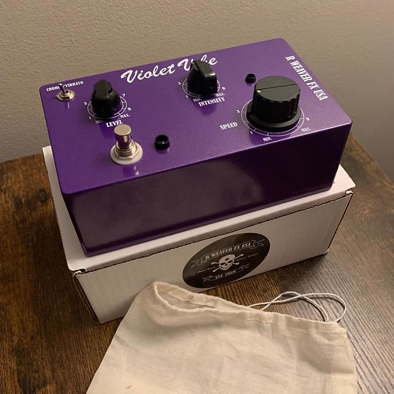 R Weaver FX Violet Vibe Univibe Style | Reverb