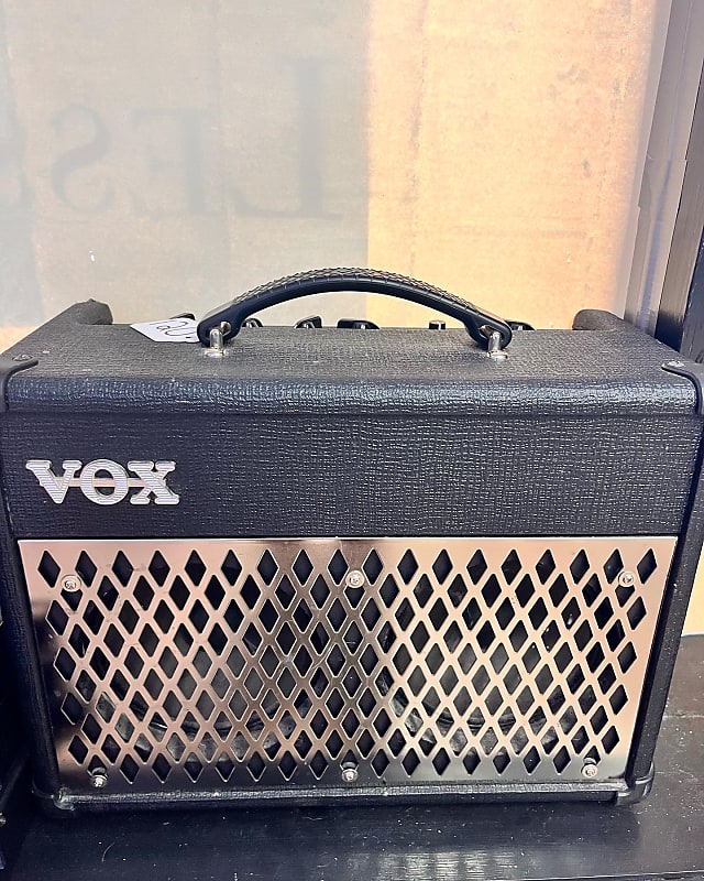 Vox DA10 | Reverb