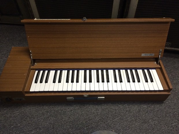 Tokai Artist LTD Portable Keyboard 60s-70s Natural Wood | Reverb