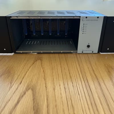 Rupert Neve Designs R6 500-Series Chassis Rack w/ R6 Ear Kit | Reverb