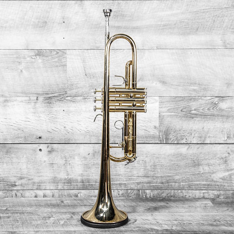 Bach Student Trumpet Outfit | Reverb