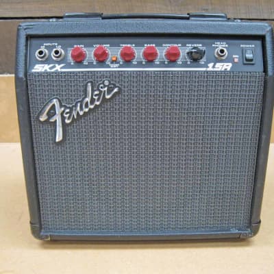 Fender SKX 15R Amplifier | Reverb