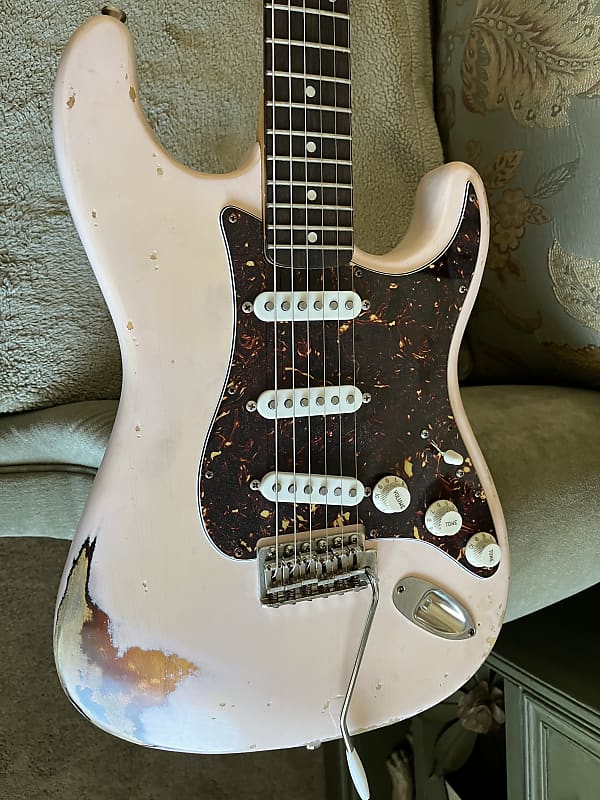Rittenhouse S 2021 Shell pink over sunburst relic Strat | Reverb